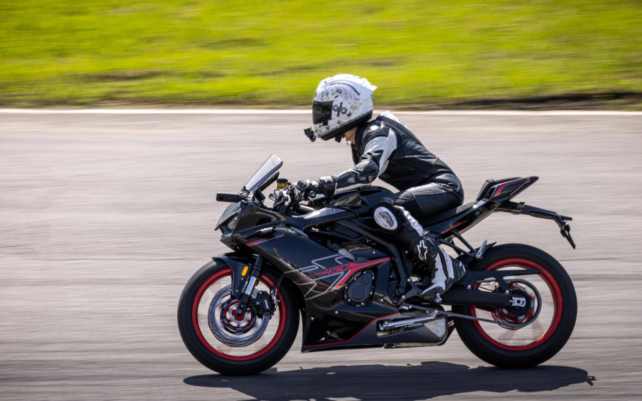 摩博会实拍35800元起！凯越450RR 国产四缸仿赛车上市！_搜狐汽车_搜狐网