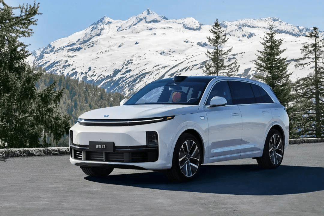 不吹不黑，为什么在理想L7和蔚来ES6之间徘徊，最后却选了智己LS7_搜狐汽车_搜狐网