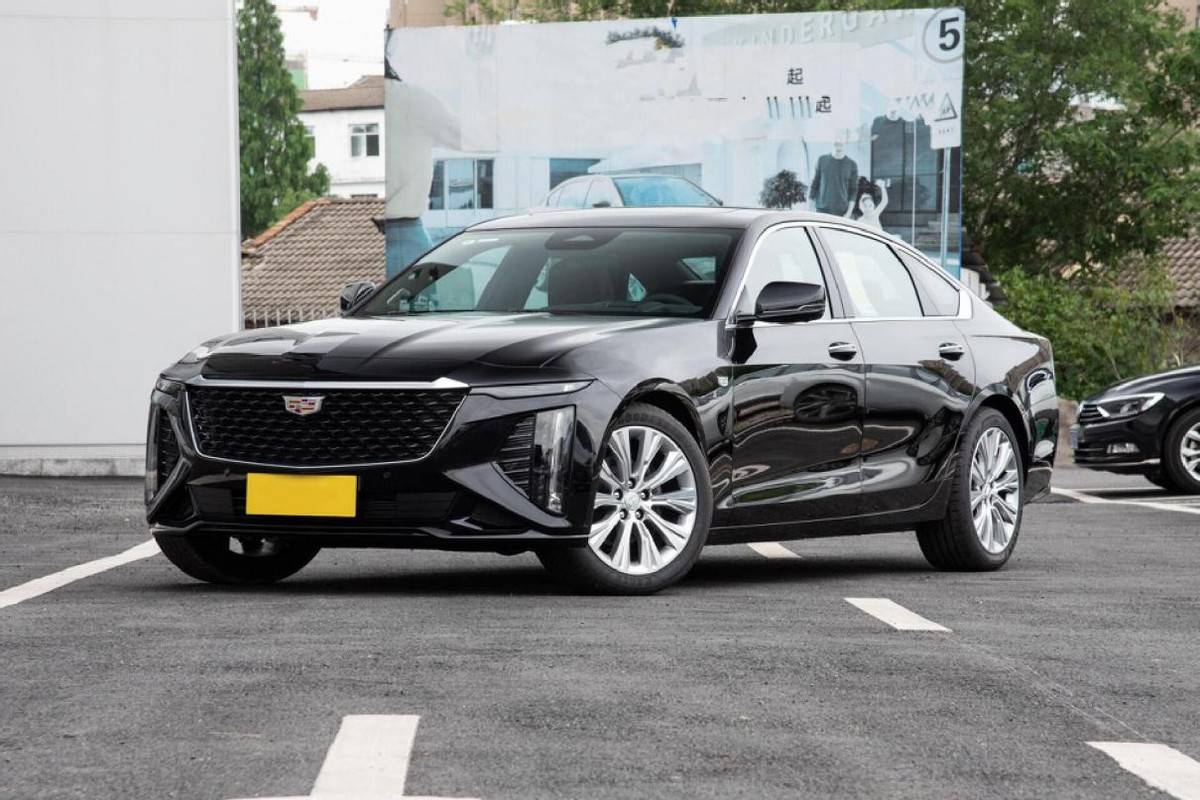 全新凯迪拉克CT6实拍，轴距超3米1，配33英寸大屏，能成爆款？_搜狐汽车_搜狐网