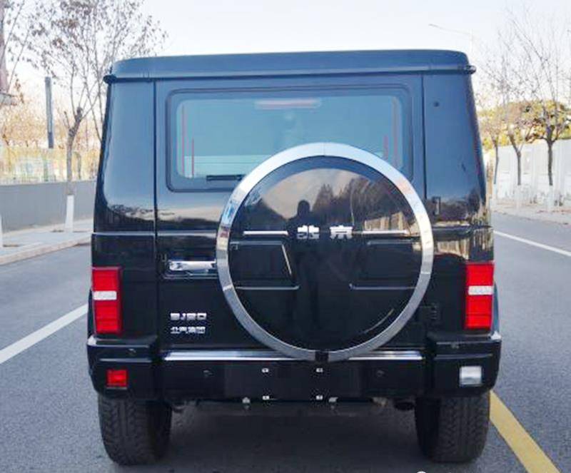 造型酷似奔驰G，搭分时四驱＋后桥差速锁，2021款BJ80曝光！_搜狐汽车_搜狐网