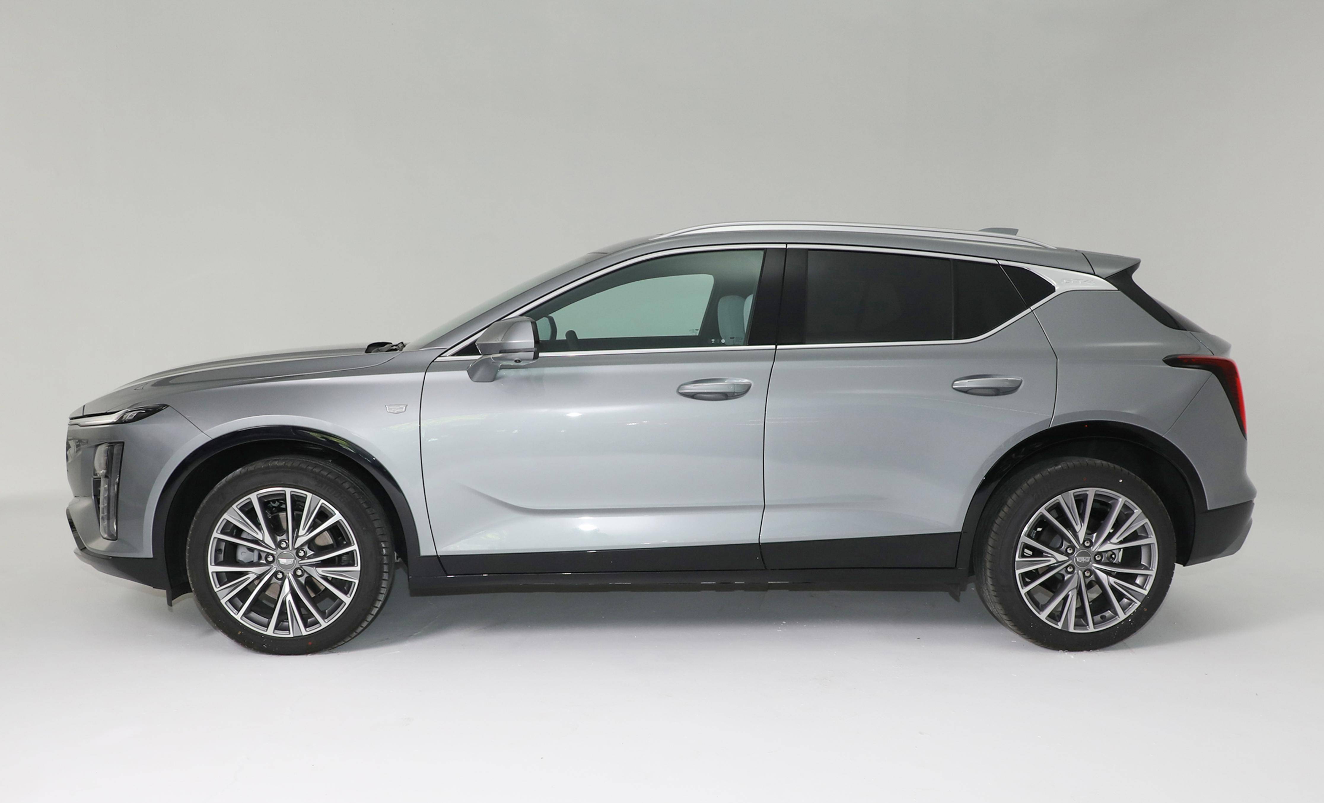 凯迪拉克唯恐无人问津，直接三车齐发吸引眼球，细数其诚意如何？_搜狐汽车_搜狐网