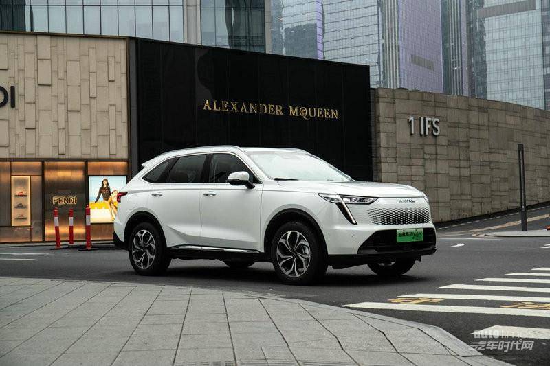 13.98万起售 全新Hi4赋能 哈弗枭龙系列登陆重庆车展_搜狐汽车_搜狐网