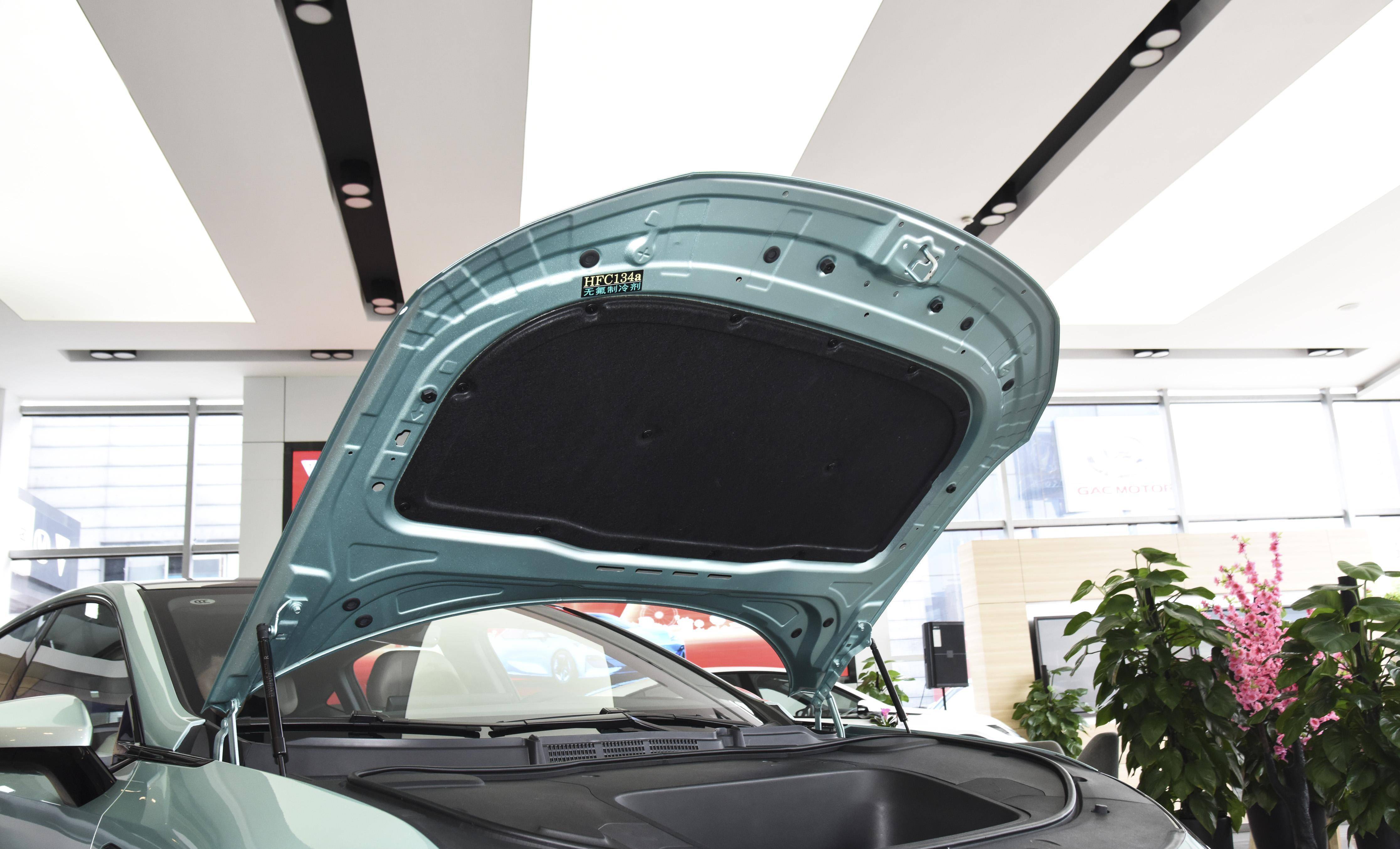 深蓝SL03，外观炫酷运动，纯电续航705km，这款车怎么样_搜狐汽车_搜狐网