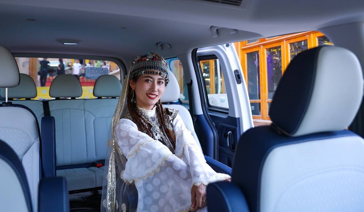 售价11.29万起 2023款菱智PLUS CNG正式上市_搜狐汽车_搜狐网