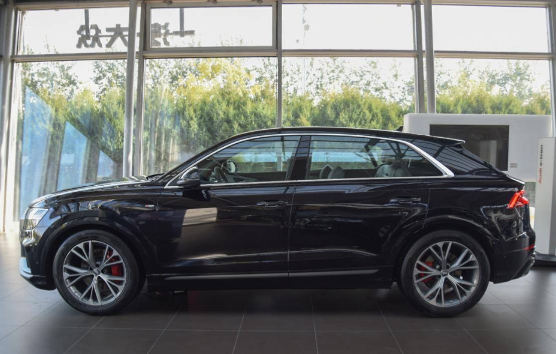 奥迪也有“黑武士”，叫板宝马X6！轴距近3米，搭8AT最大340马力_搜狐汽车_搜狐网