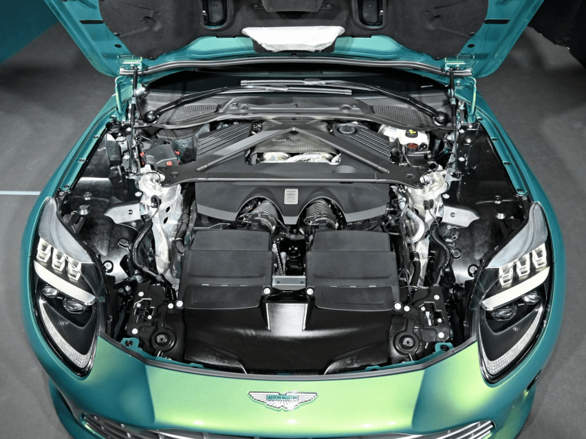 阿斯顿·马丁DB12正式上市，251.8万起，零百加速3.6秒_搜狐汽车_搜狐网