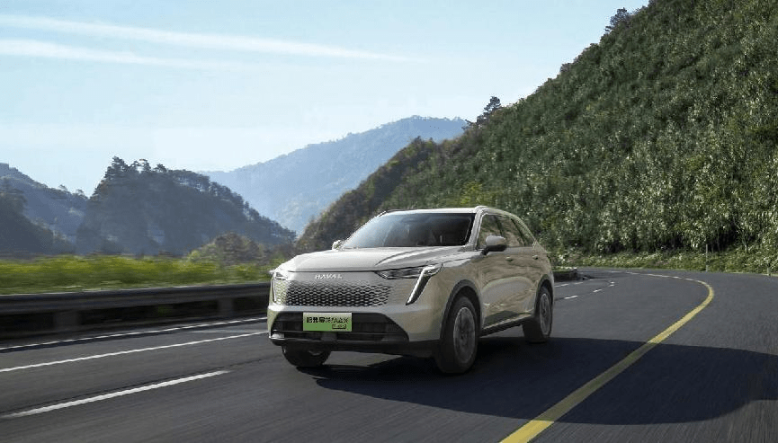 全系搭载Hi4电四驱技术 枭龙MAX是否比宋PLUS DM-i更值得买？_搜狐汽车_搜狐网