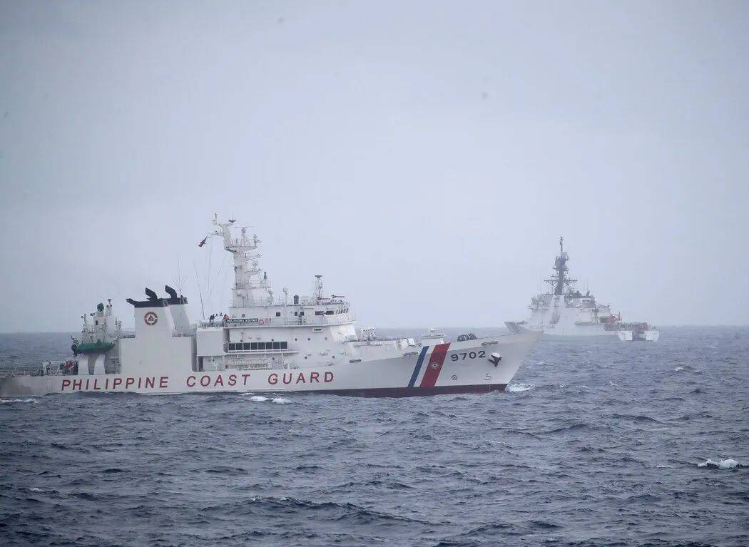 中国海警局1号令发布！海军战舰056、054A改装海警船，网友：武德非常充沛！_执法_规定_机构