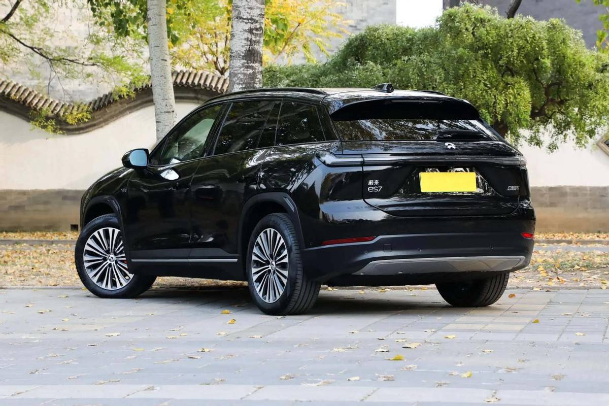 “大五座”新能源SUV的对决！岚图FREE对比蔚来ES7，谁更“全能”_搜狐汽车_搜狐网