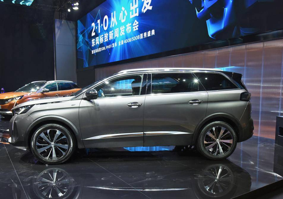 标致终于拿出了“翻身之作”，爆211马力＋8AT，造型比大众探岳更科幻_搜狐汽车_搜狐网