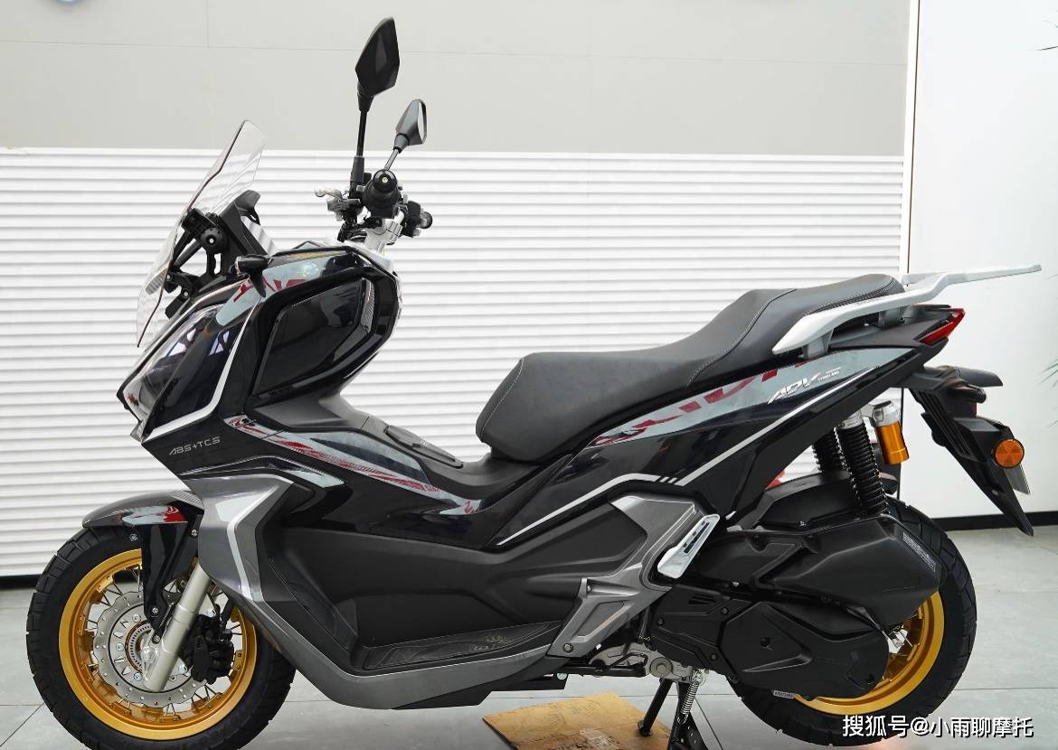 新款力帆KPV150 Pro终于升级了辐条轮圈，售价1.6W，有竞争力吗？_搜狐汽车_搜狐网