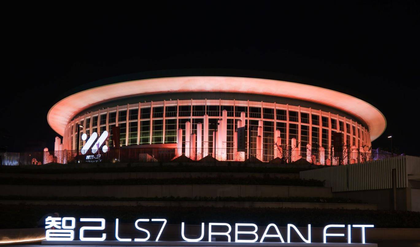 28.98万起，智己LS7 Urban Fit上市，蔚来降价又如何_搜狐汽车_搜狐网