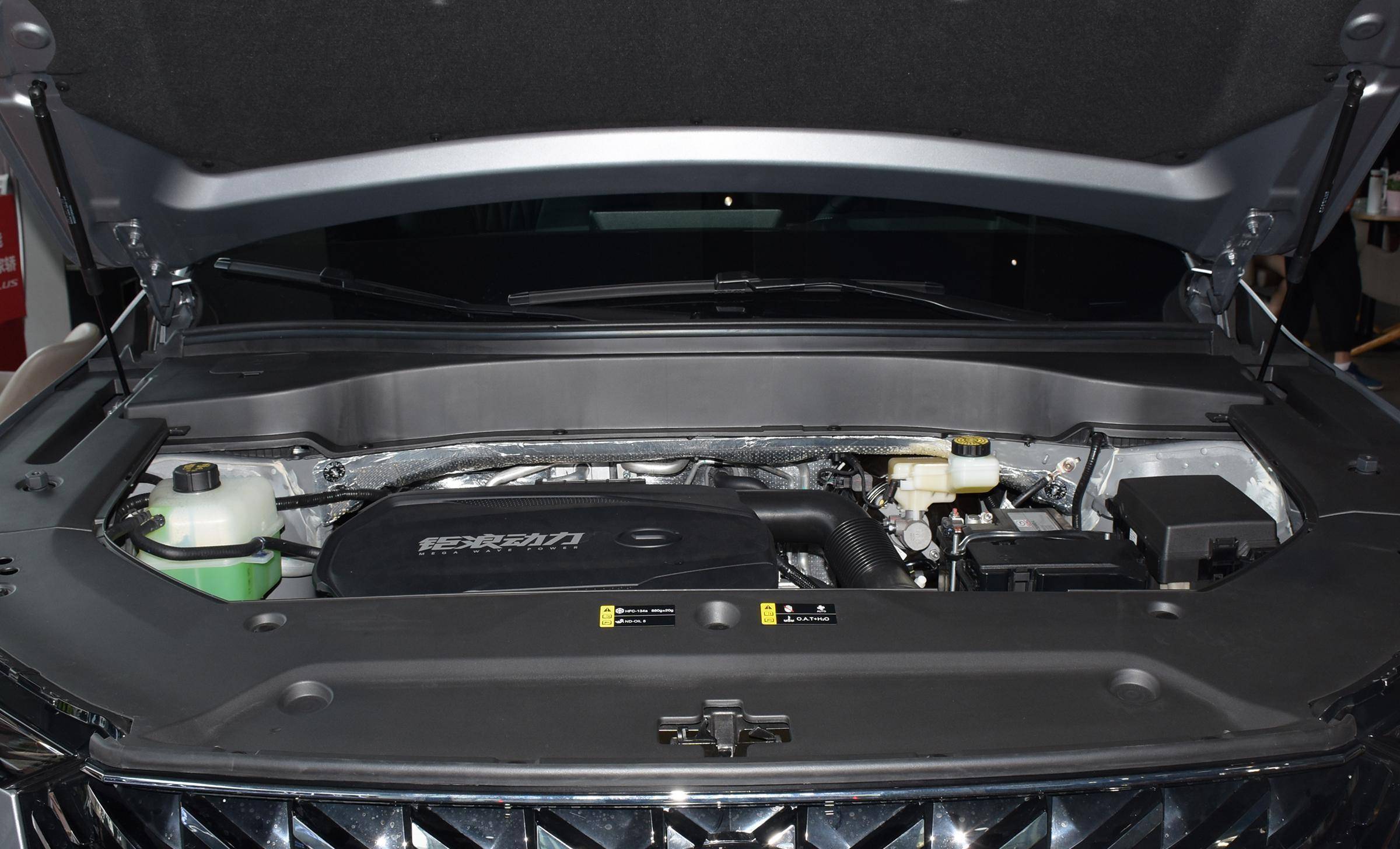 预算20万选中型SUV？详解5座红旗HS5与6座传祺GS8购车和用车成本_搜狐汽车_搜狐网