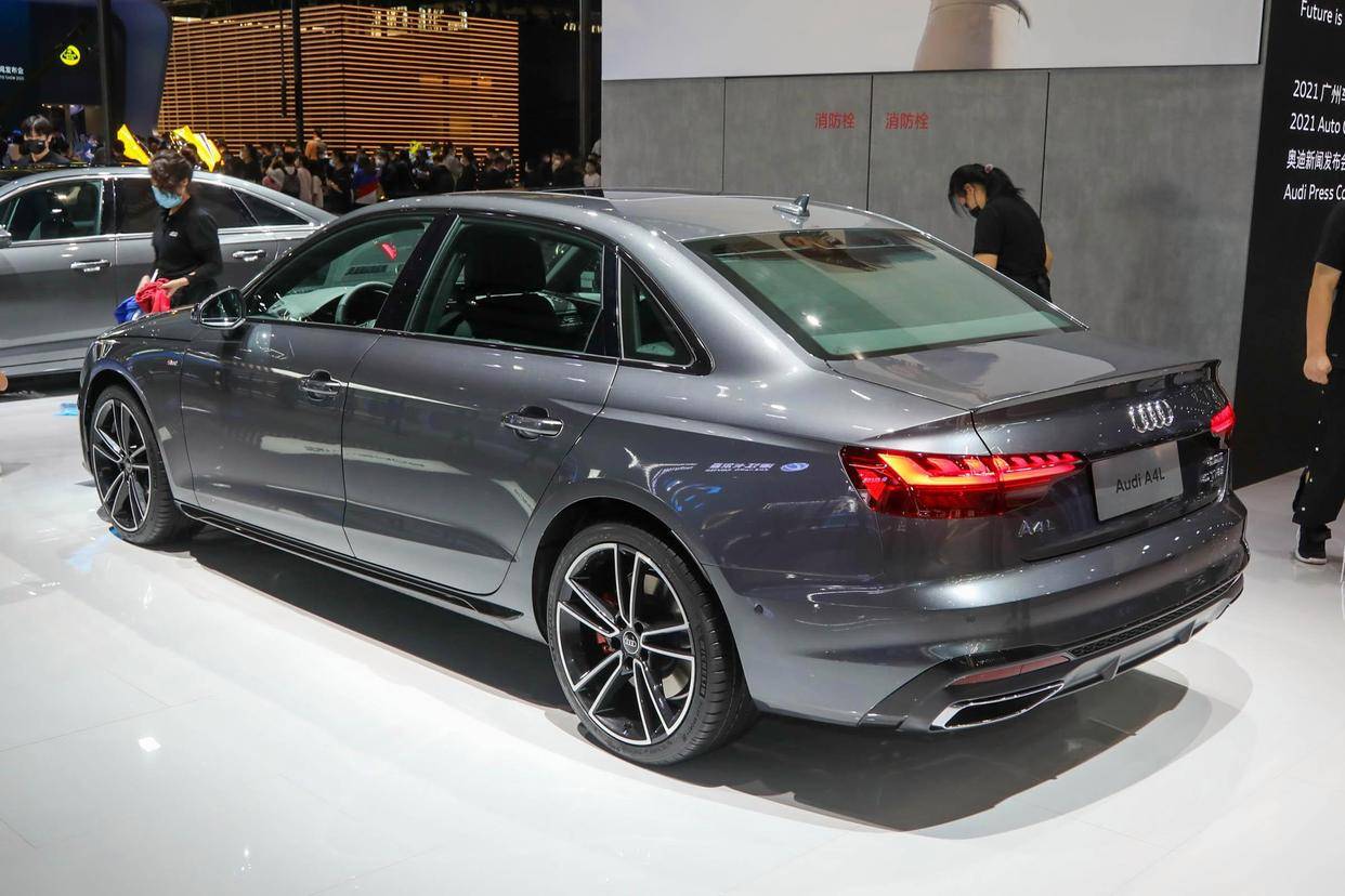 奥迪真“掀桌子”了！A4L最大降幅7.8万，还盯着宝马3系？_搜狐汽车_搜狐网