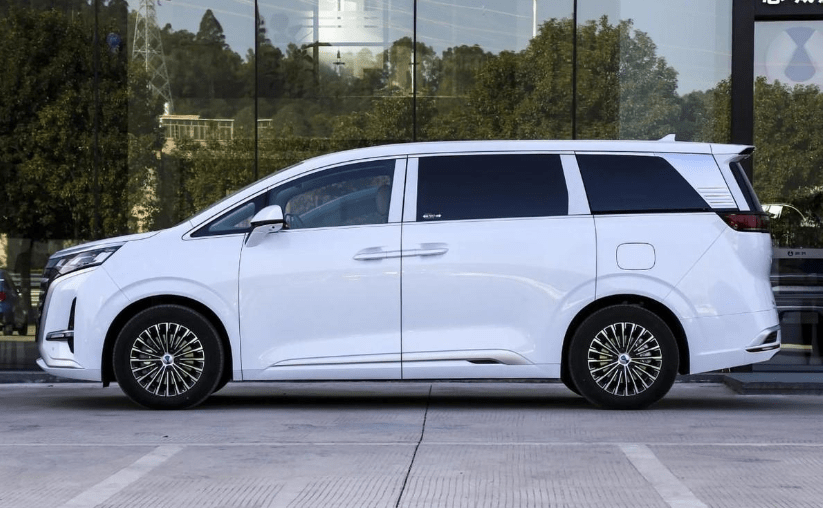 岚图梦想家PK腾势D9，谁才是新能源MPV市场的老大_搜狐汽车_搜狐网