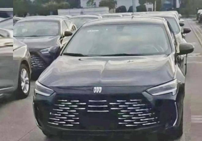 新家族化前脸,延续现款内饰,1.5T2.0T动力,曝新款别克君威实车_搜狐汽车_搜狐网