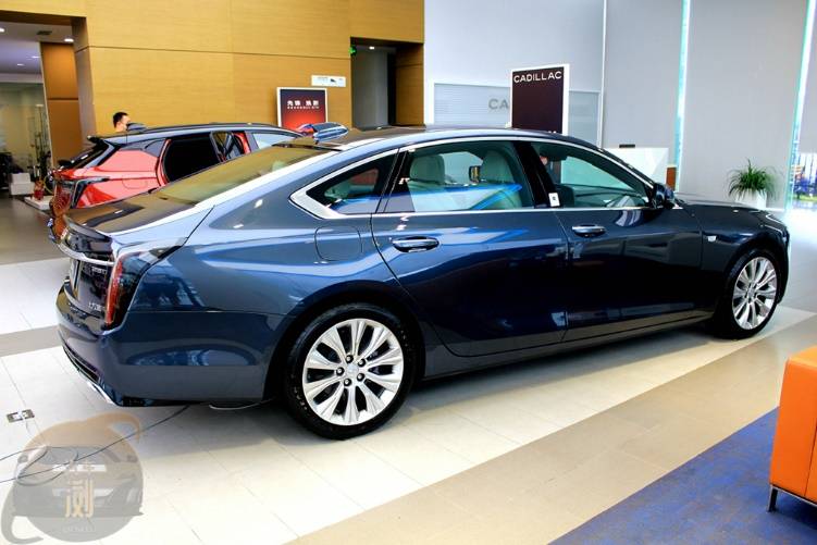 豪华车界一个独特存在 全新CT6究竟面向经典还是未来？_搜狐汽车_搜狐网