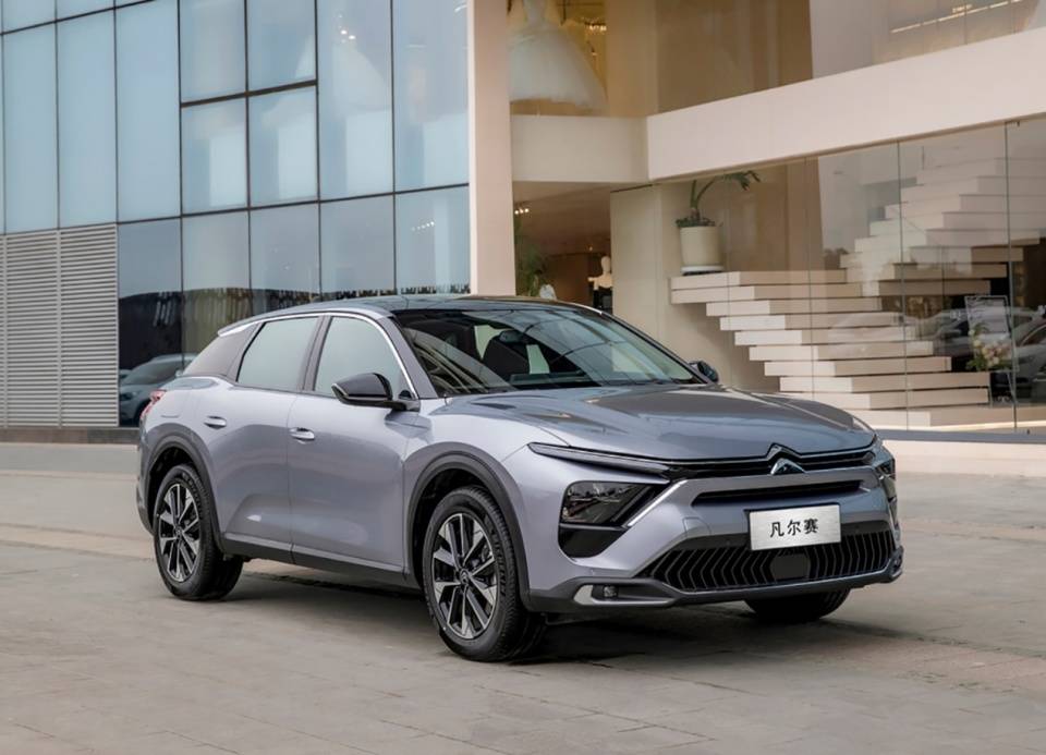 躺不平卷不赢选手 1.5T蒙迪欧14.98万起 为福特续命多久？_搜狐汽车_搜狐网