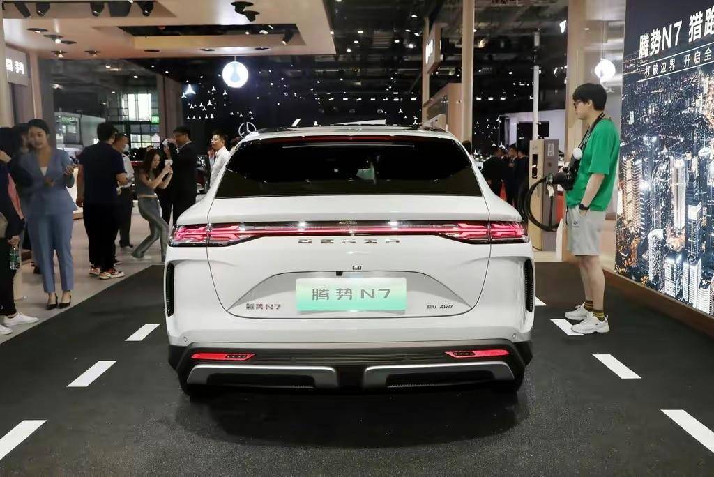 腾势N7正式上市，30.18万元起售，最高续航达702公里_搜狐汽车_搜狐网