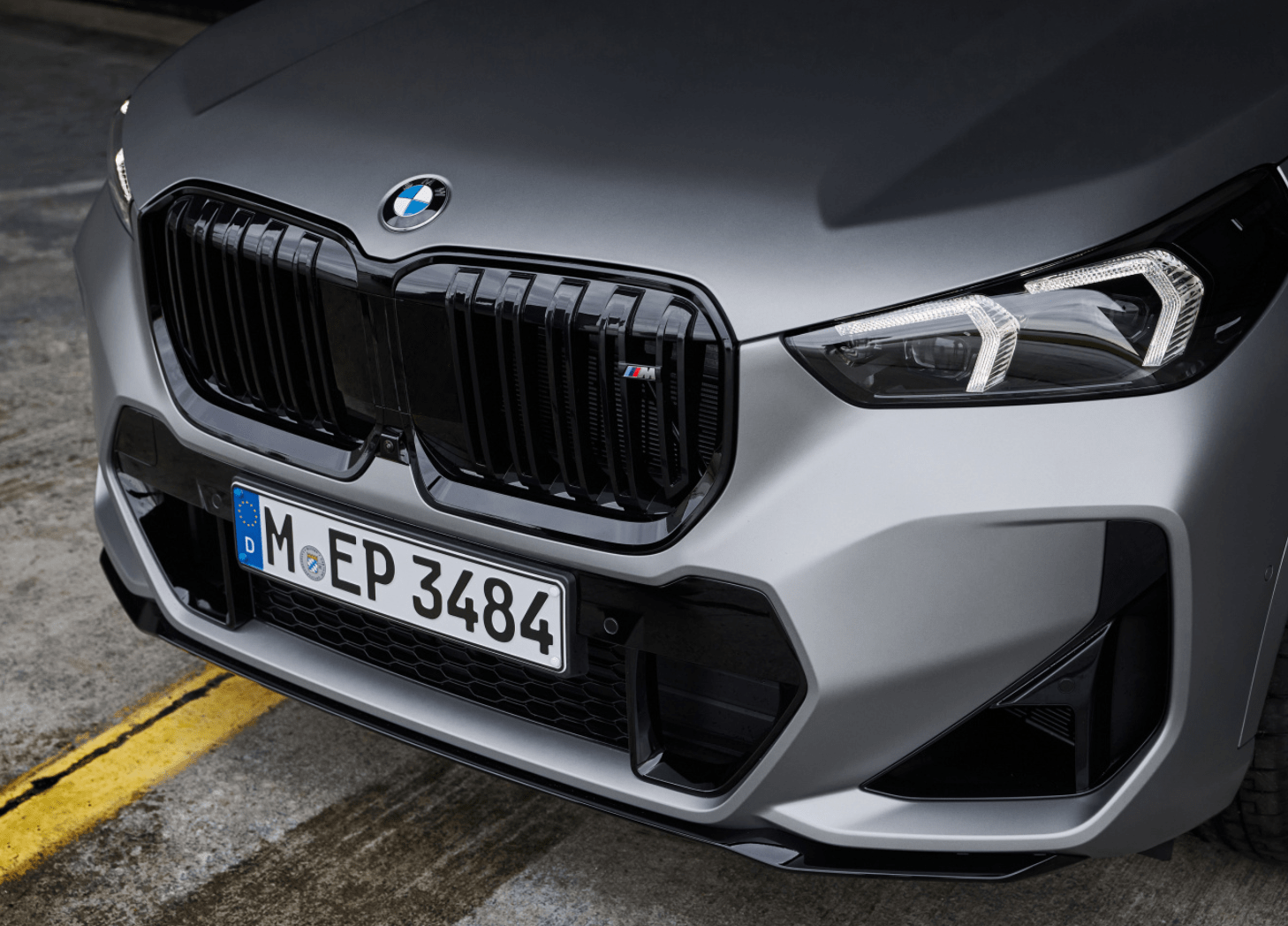 宝马发布X1 M35i，312马力5.2秒破百，预计国内售价45万元上_搜狐汽车_搜狐网