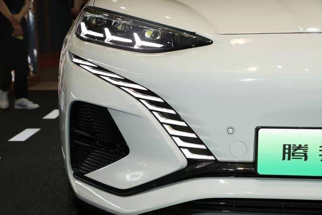 腾势N7正式上市，30.18万元起售，最高续航达702公里_搜狐汽车_搜狐网