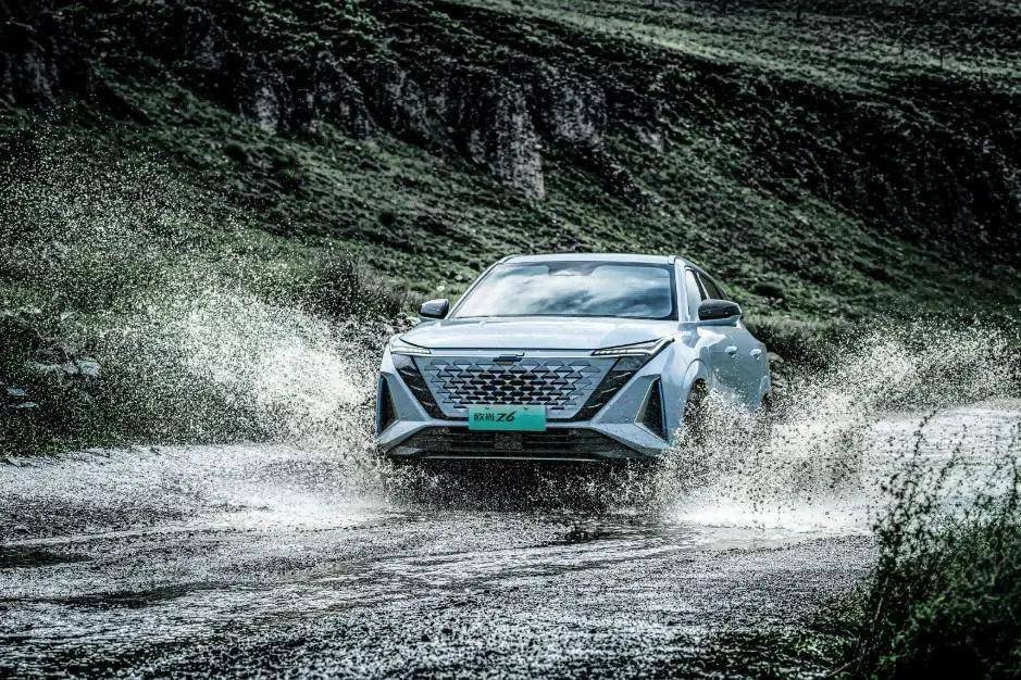 插电混动SUV内卷王到来！欧尚Z6蓝鲸iDD了解一下_搜狐汽车_搜狐网