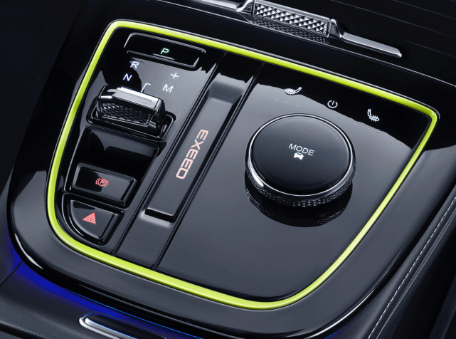 又一高颜值SUV，红色卡钳+双边四出排气，起步261马力，油耗7.68L_搜狐汽车_搜狐网