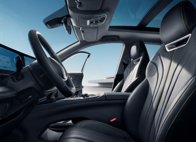 又一高颜值SUV，红色卡钳+双边四出排气，起步261马力，油耗7.68L_搜狐汽车_搜狐网