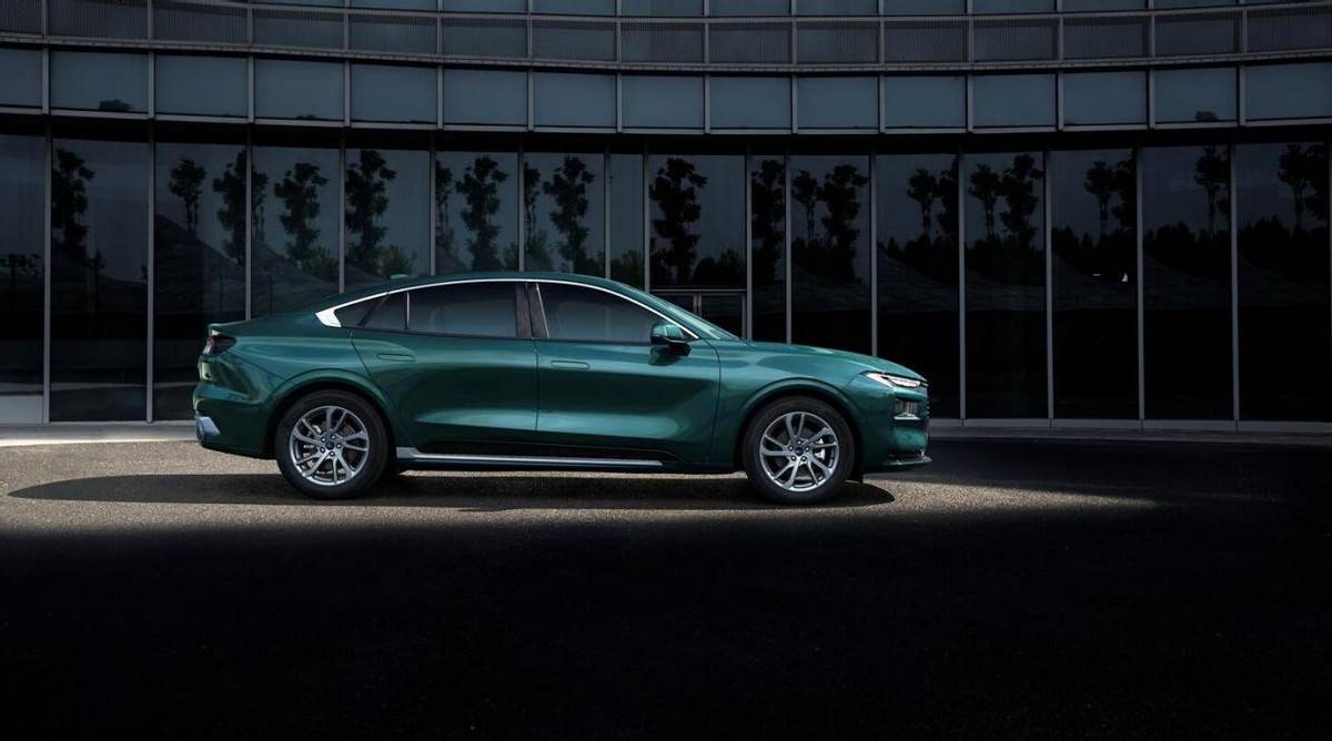 1.5T蒙迪欧来了？配8AT+超大屏，售价14.98万起_搜狐汽车_搜狐网