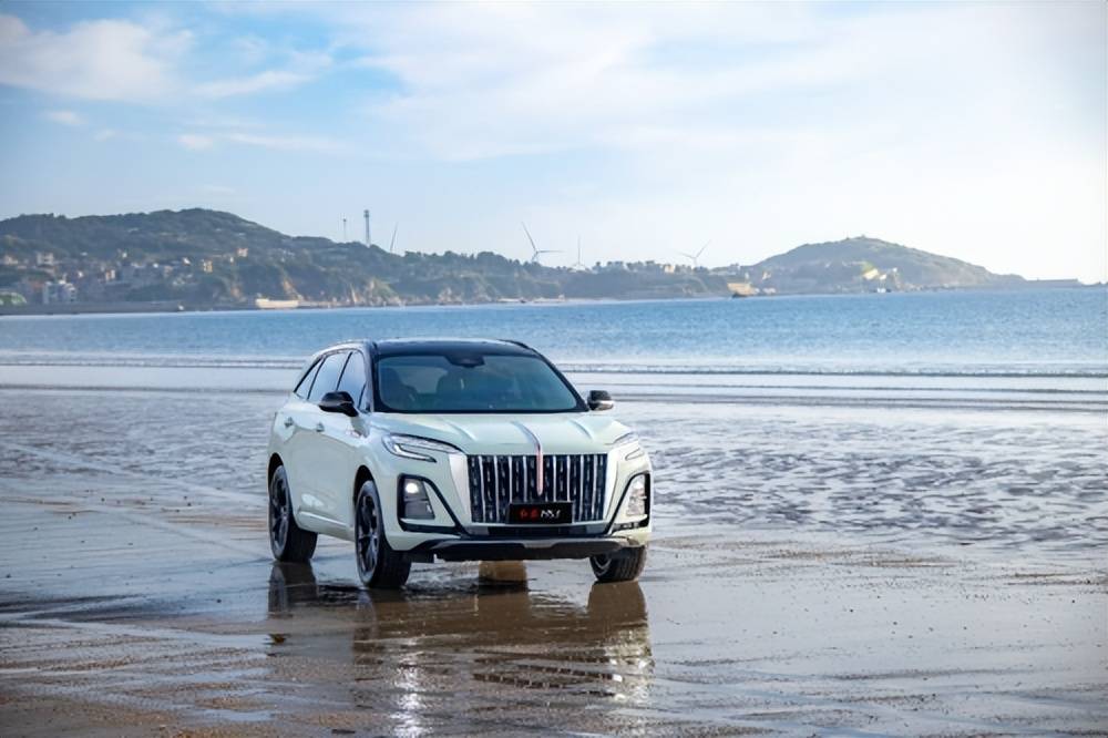 售价14.58万起的红旗HS3，凭什么重新定义A+级SUV_搜狐汽车_搜狐网