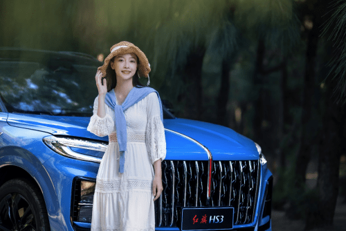 年轻人的首款豪华出行拍档，红旗HS3仅14.58万起_搜狐汽车_搜狐网