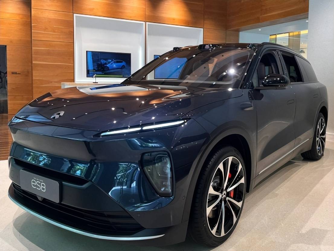 传统豪华与纯电豪华对决,全新ES8和X5L谁更能打一些?_搜狐汽车_搜狐网