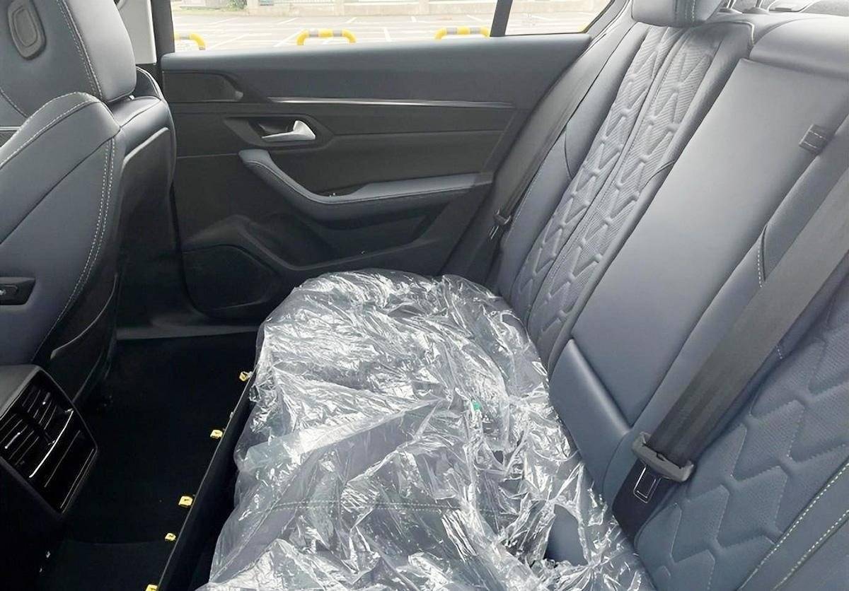 新款标致508L即将上市，前脸像长安UNI-V？_搜狐汽车_搜狐网