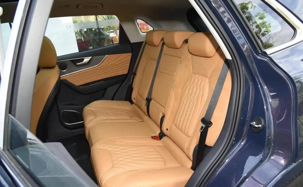 预算20万左右，纠结红旗HS5与本田CR-V怎么选？_搜狐汽车_搜狐网