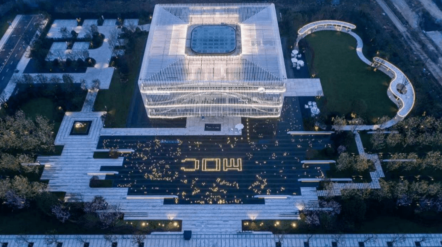 苏州新城MOC芯城汇售楼处电话400-012-6588_服务_项目_业态