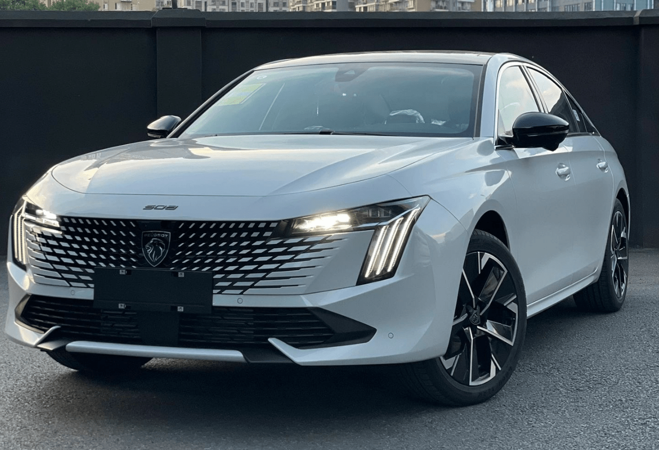 8月11日上市！新款标致508L实车到店，标配1.8T+8AT，还看迈腾？_搜狐汽车_搜狐网