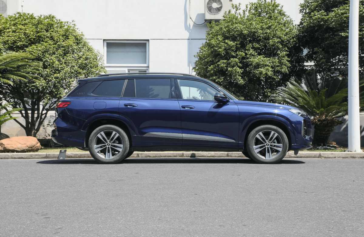 惊艳登场！奥迪Q6全面超越宝马X5，五十万内ABB唯一大6座SUV_搜狐汽车_搜狐网