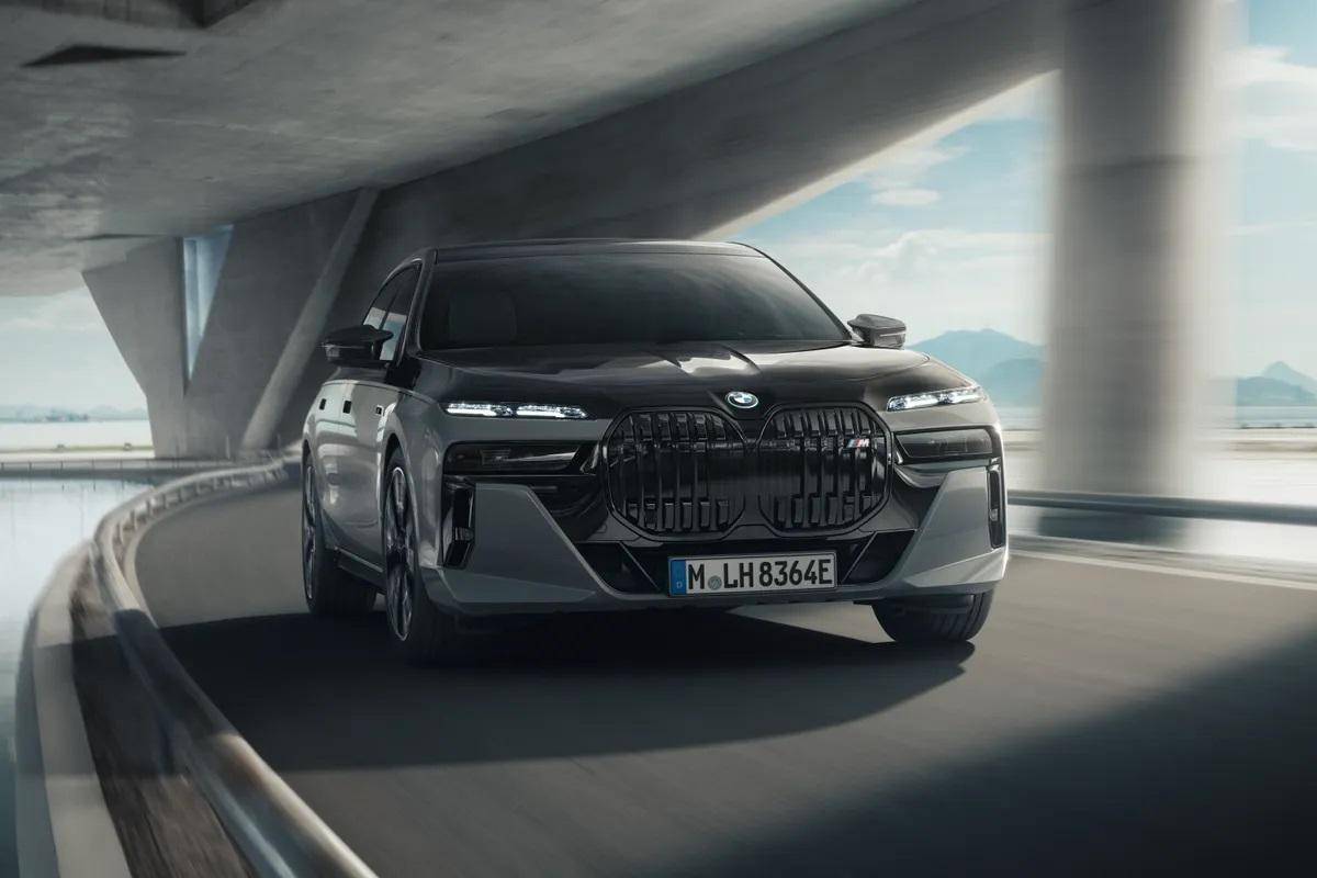 搭载3.0T插混系统 宝马M760Le通过国六b认证 对标奔驰S 450 e L_搜狐汽车_搜狐网