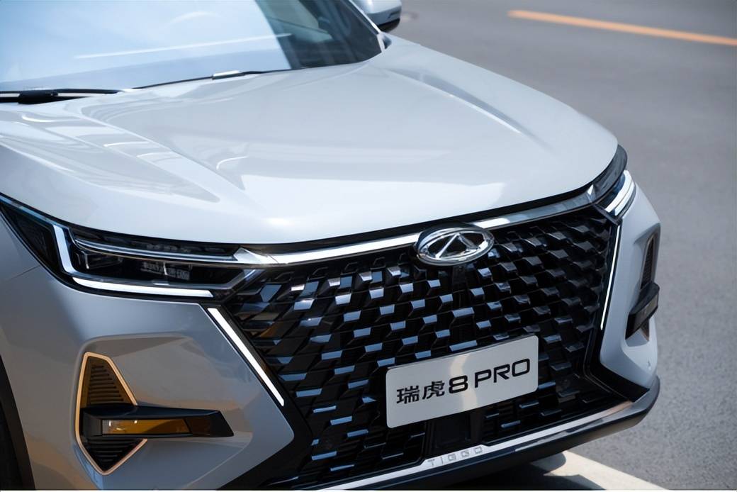 称得上降维打击吗？瑞虎8 PRO对比第二代CS75PLUS_搜狐汽车_搜狐网