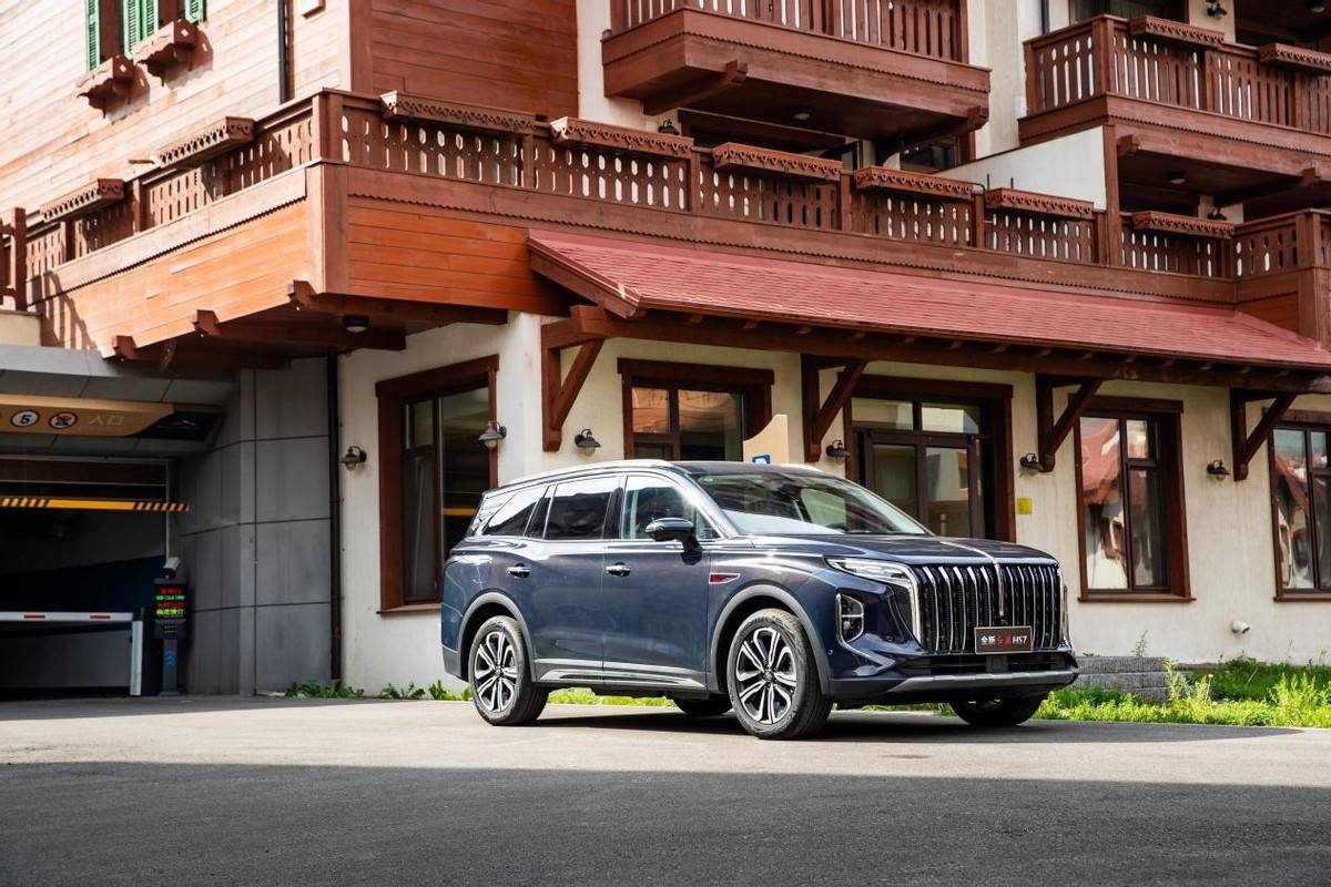 “心有大风景”，就别浪费好光阴！红旗HS7售价25.58万起_搜狐汽车_搜狐网