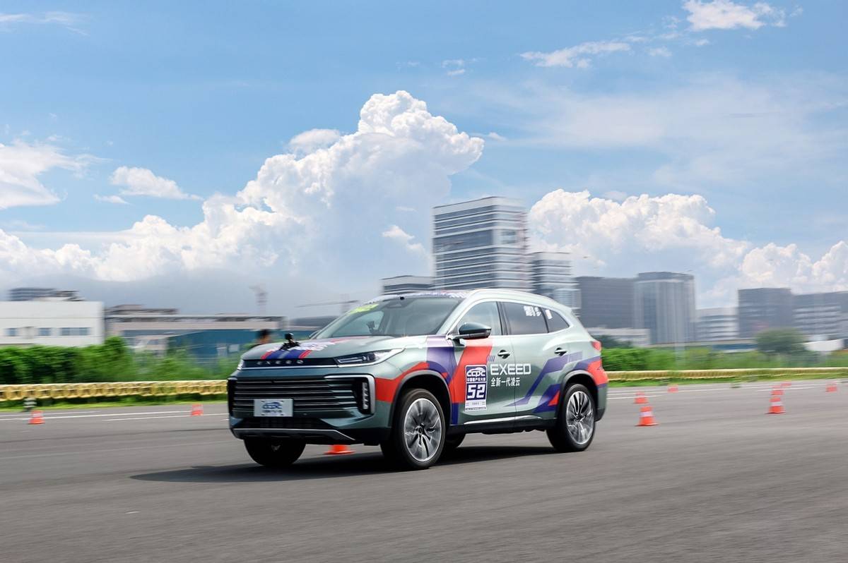 十项第一 赛道之王！全新一代凌云勇夺CCPC专业站中型SUV组第一_搜狐汽车_搜狐网