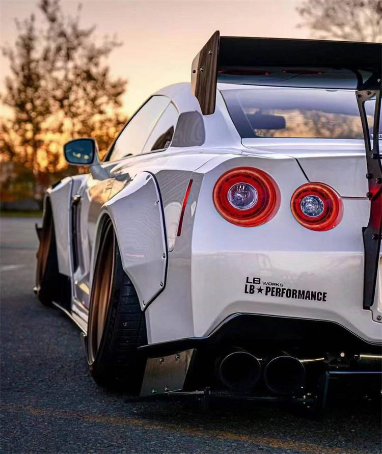 #白色战神#日产GTR改装AIRBFT空气悬挂案例_搜狐汽车_搜狐网