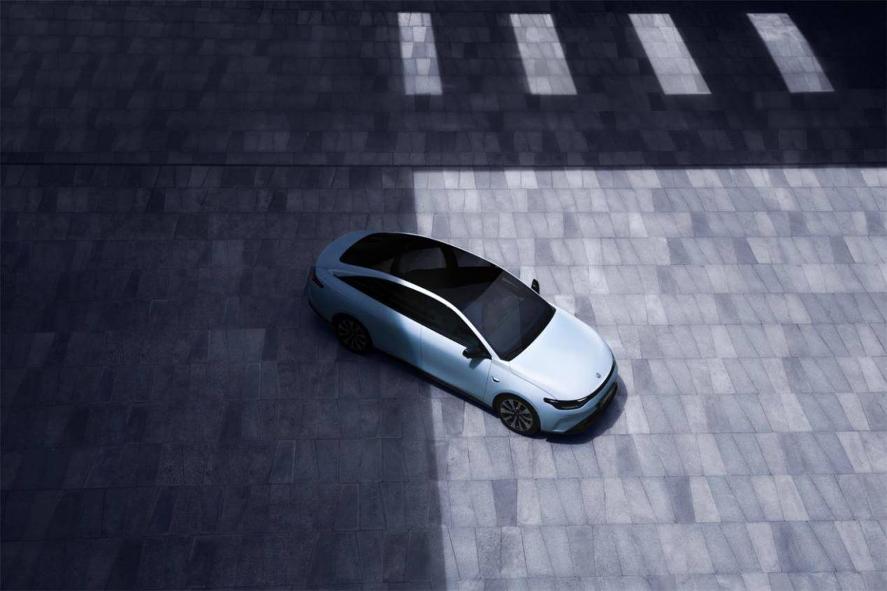 5.8L/100km，零跑C01超级增程14.58万起上市，开启零跑增程时代_搜狐汽车_搜狐网