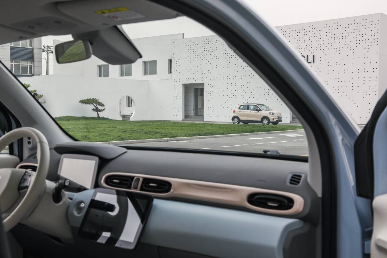 入门级纯电小车 选零跑T03还是Lumin？_搜狐汽车_搜狐网