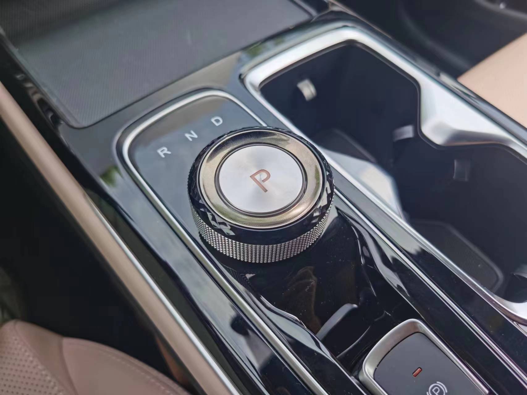 搭载比亚迪DM-i混动系统，为什么说江淮QX PHEV能混的更好？_搜狐汽车_搜狐网