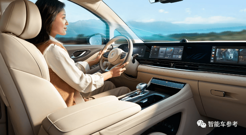 34万岚图MPV开售：L2.5和空气悬架通通上车，对撞埃尔法结果亮了_搜狐汽车_搜狐网