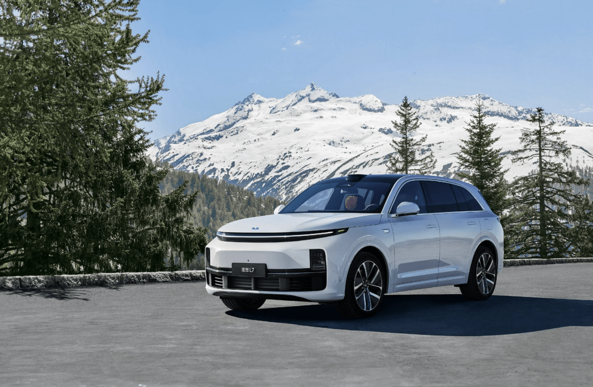 问界新M7对比理想L7，谁才是家用SUV的首选？_搜狐汽车_搜狐网