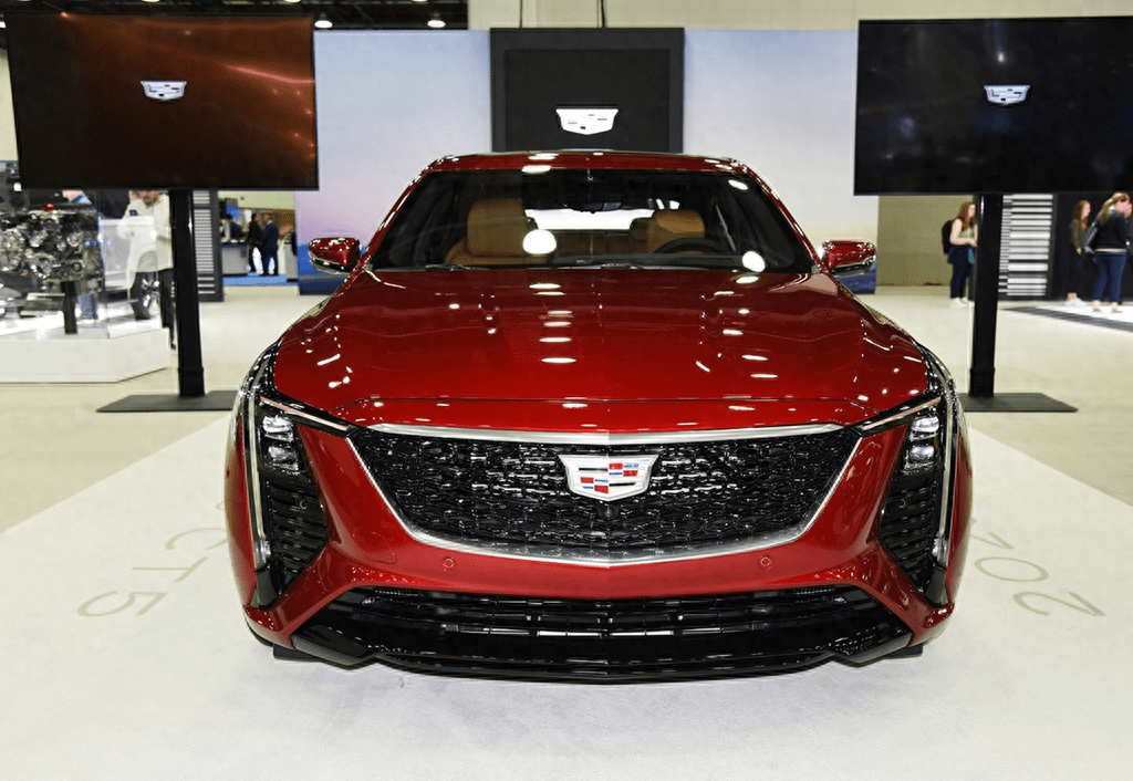 入手还是等改款？全新凯迪拉克CT5海外官宣，2.0T+四驱，PK奥迪A4_搜狐汽车_搜狐网