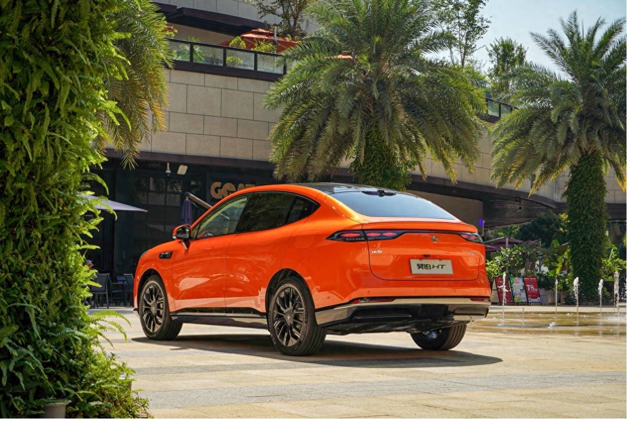 配鸥翼后门，800V 5C超级快充，昊铂HT预售价22万元起_搜狐汽车_搜狐网
