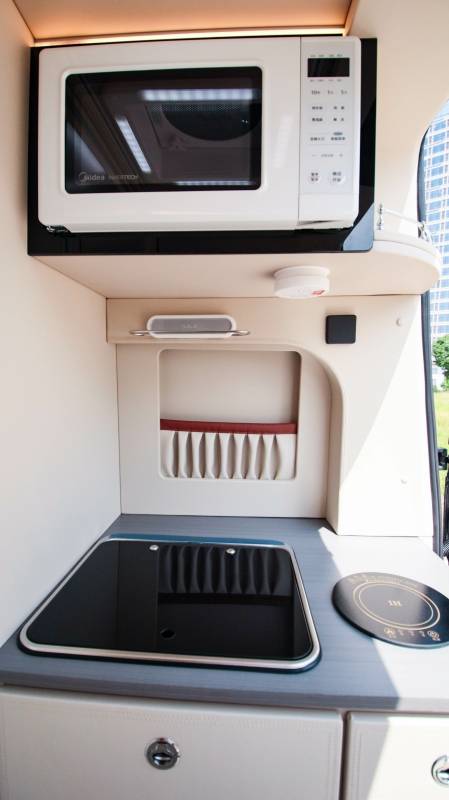 福特T6小房车：豪华商务休闲旅游一体,航空椅+后置厨卫,趣蜂B680_搜狐汽车_搜狐网